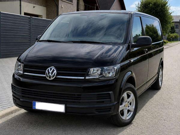 Melns Volkswagen Transporter 2017 Klaipėda, ar dzinēja tilpumu 1.97 L un nobraukumu 222 tūkst. km par 13500 €, foto 3 vietnē AUTOMOTO.COM.LV
