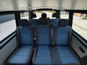 Black Volkswagen Transporter 2017 in Klaipeda, with an engine capacity of 1.97 L and mileage of 222 thousand km for 13550 €, photo 13 on AUTOMOTO.COM.LV