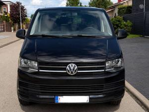 Black Volkswagen Transporter 2017 in Klaipeda, with an engine capacity of 1.97 L and mileage of 222 thousand km for 13400 €, photo 5 on AUTOMOTO.COM.LV