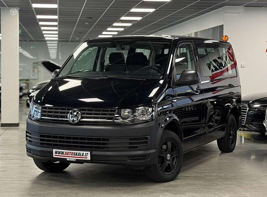 Black Volkswagen Transporter 2018 in Klaipeda, with an engine capacity of 1.97 L and mileage of 220 thousand km for 18450 €, photo 13 on AUTOMOTO.COM.LV