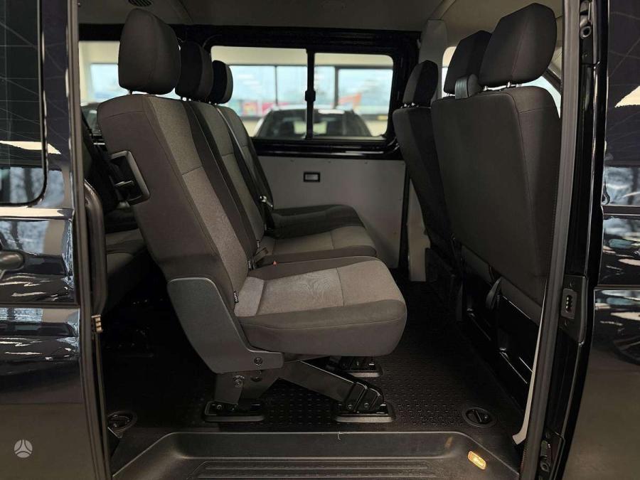 Black Volkswagen Transporter 2018 in Klaipeda, with an engine capacity of 1.97 L and mileage of 220 thousand km for 18450 €, photo 24 on AUTOMOTO.COM.LV