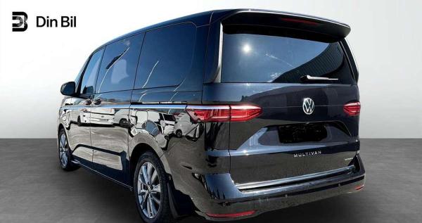 Melns Volkswagen Transporter 2023 Viļņa, ar dzinēja tilpumu 1.40 L un nobraukumu 73 tūkst. km par 49200 €, foto 2 vietnē AUTOMOTO.COM.LV