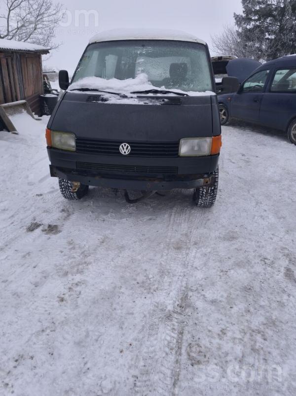 Black Volkswagen Transporter 1995 in Ventspils, with an engine capacity of 1.90 L and mileage of 350 thousand km for 1300 €, photo 6 on AUTOMOTO.COM.LV