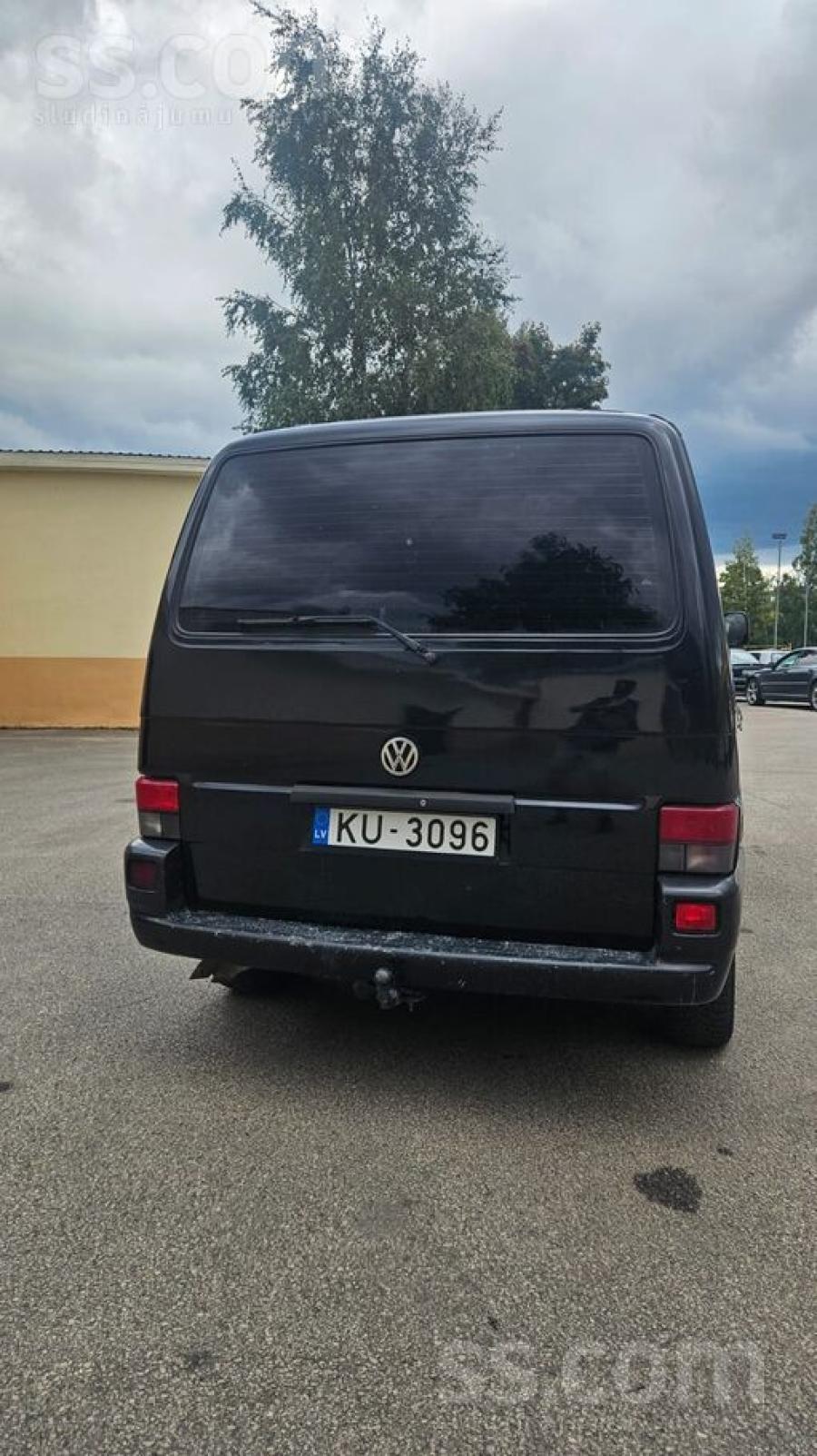 Melns Volkswagen Transporter 1997 Rēzekne, ar dzinēja tilpumu 2.50 L un nobraukumu 456 tūkst. km par 3200 €, foto 3 vietnē AUTOMOTO.COM.LV