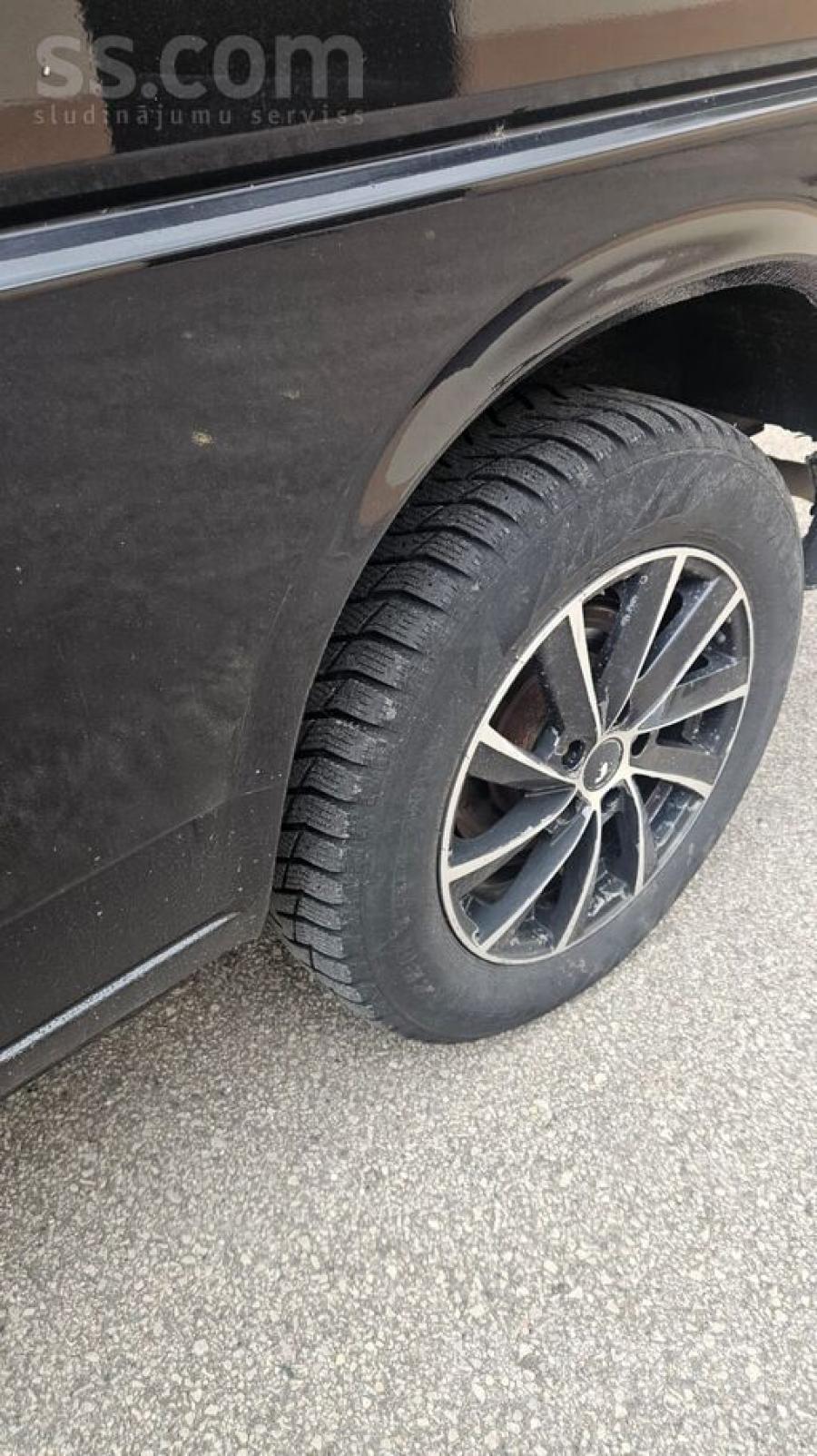 Melns Volkswagen Transporter 1997 Rēzekne, ar dzinēja tilpumu 2.50 L un nobraukumu 456 tūkst. km par 3200 €, foto 8 vietnē AUTOMOTO.COM.LV