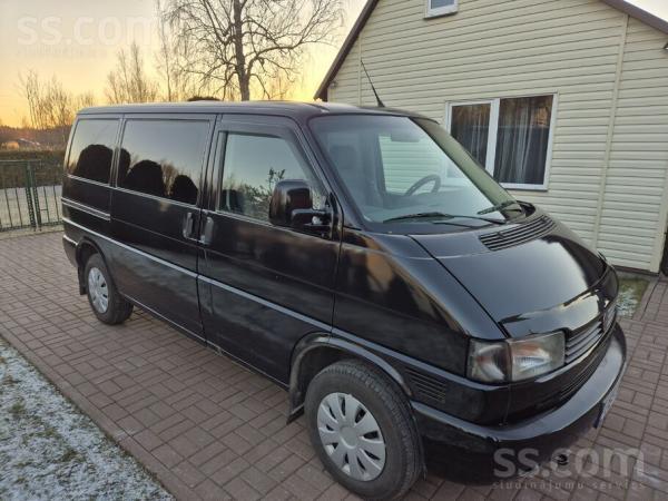 Melns Volkswagen Transporter 2002 Rēzekne, ar dzinēja tilpumu 2.50 L un nobraukumu 395 tūkst. km par 2800 €, foto 1 vietnē AUTOMOTO.COM.LV