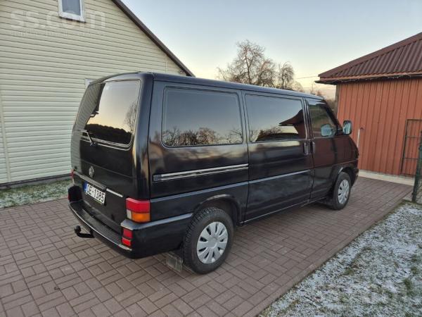 Melns Volkswagen Transporter 2002 Rēzekne, ar dzinēja tilpumu 2.50 L un nobraukumu 395 tūkst. km par 2800 €, foto 6 vietnē AUTOMOTO.COM.LV