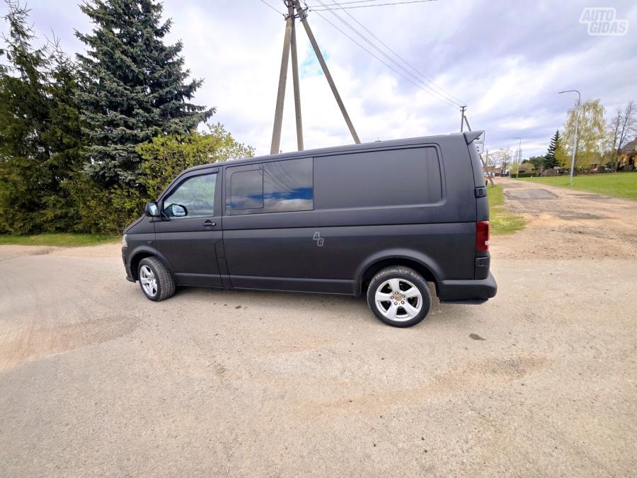 Melns Volkswagen Transporter 2006 Viļņa, ar dzinēja tilpumu 1.90 L un nobraukumu 301 tūkst. km par 5700 €, foto 7 vietnē AUTOMOTO.COM.LV