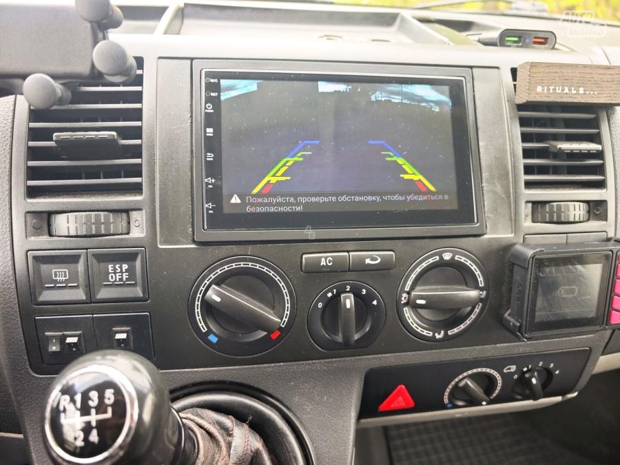Melns Volkswagen Transporter 2006 Viļņa, ar dzinēja tilpumu 1.90 L un nobraukumu 301 tūkst. km par 5700 €, foto 11 vietnē AUTOMOTO.COM.LV