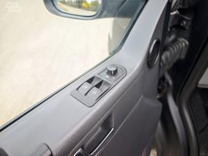 Melns Volkswagen Transporter 2006 Viļņa, ar dzinēja tilpumu 1.90 L un nobraukumu 301 tūkst. km par 5700 €, foto 13 vietnē AUTOMOTO.COM.LV