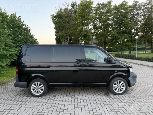 Melns Volkswagen Transporter 2006 Kuldīga, ar dzinēja tilpumu 1.90 L un nobraukumu 370 tūkst. km par 4300 €, foto 1 vietnē AUTOMOTO.COM.LV
