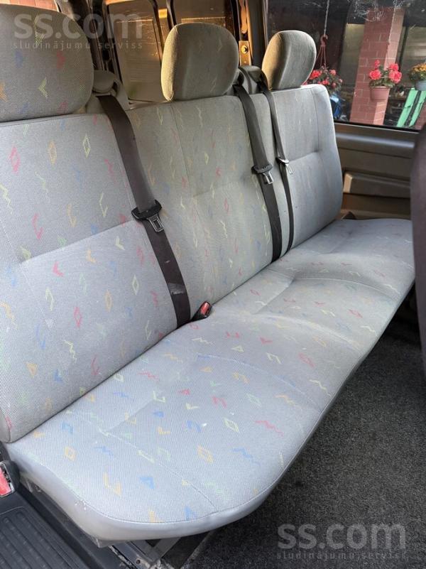 Melns Volkswagen Transporter 2006 Kuldīga, ar dzinēja tilpumu 1.90 L un nobraukumu 370 tūkst. km par 4300 €, foto 7 vietnē AUTOMOTO.COM.LV