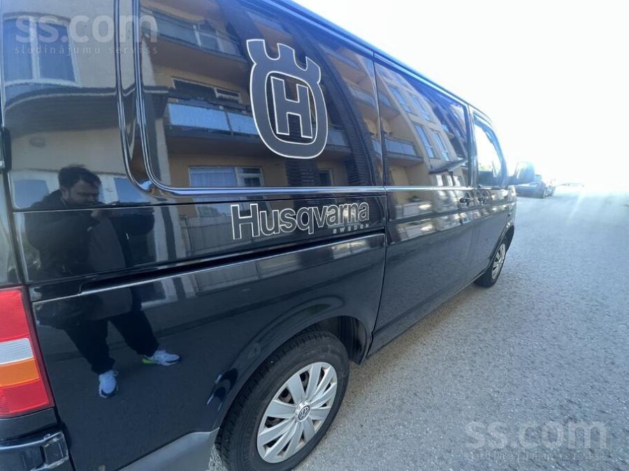 Black Volkswagen Transporter 2007 in Riga, with an engine capacity of 1.90 L and mileage of 400 thousand km for 3900 €, photo 8 on AUTOMOTO.COM.LV