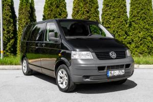 Melns Volkswagen Transporter 2007 Rīga, ar dzinēja tilpumu 1.90 L un nobraukumu 354 tūkst. km par 4590 €, foto  vietnē AUTOMOTO.COM.LV