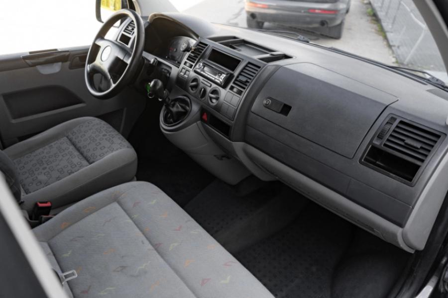 Melns Volkswagen Transporter 2007 Rīga, ar dzinēja tilpumu 1.90 L un nobraukumu 354 tūkst. km par 4590 €, foto 9 vietnē AUTOMOTO.COM.LV