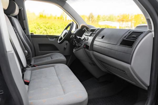 Melns Volkswagen Transporter 2007 Rīga, ar dzinēja tilpumu 1.90 L un nobraukumu 354 tūkst. km par 4590 €, foto 9 vietnē AUTOMOTO.COM.LV