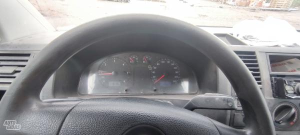 Black Volkswagen Transporter 2008 in Kaunas, with an engine capacity of 1.90 L and mileage of 509 thousand km for 3500 €, photo 9 on AUTOMOTO.COM.LV