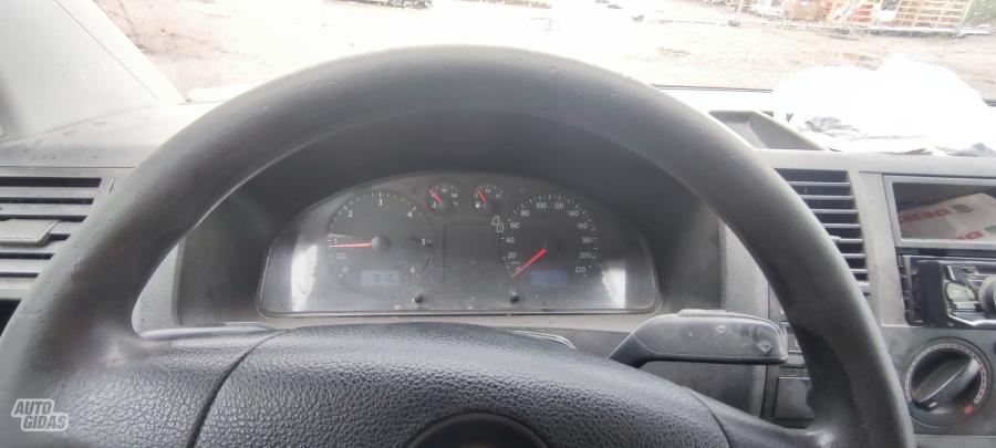 Black Volkswagen Transporter 2008 in Kaunas, with an engine capacity of 1.90 L and mileage of 509 thousand km for 3500 €, photo 10 on AUTOMOTO.COM.LV