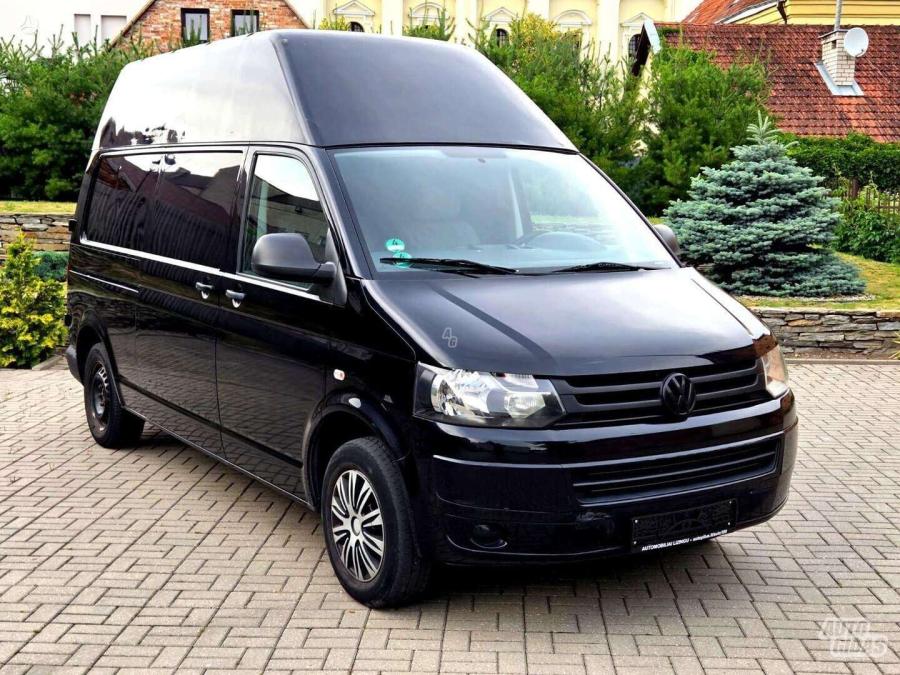 Black Volkswagen Transporter 2010 in Vilnius, with an engine capacity of 2.00 L and mileage of 367 thousand km for 8600 €, photo 1 on AUTOMOTO.COM.LV