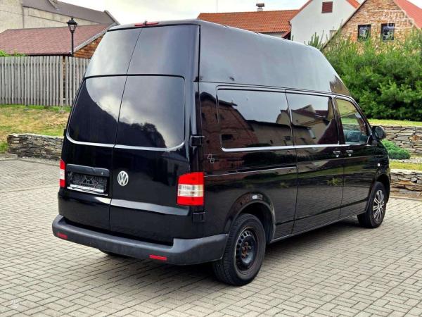 Melns Volkswagen Transporter 2010 Viļņa, ar dzinēja tilpumu 2.00 L un nobraukumu 367 tūkst. km par 8600 €, foto 9 vietnē AUTOMOTO.COM.LV