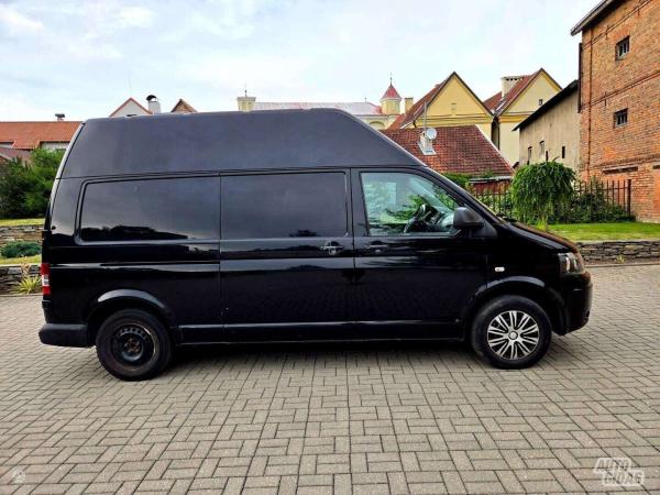Melns Volkswagen Transporter 2010 Viļņa, ar dzinēja tilpumu 2.00 L un nobraukumu 367 tūkst. km par 8600 €, foto 10 vietnē AUTOMOTO.COM.LV