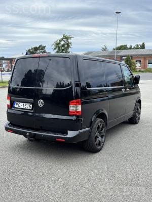 Melns Volkswagen Transporter 2012 Rīga, ar dzinēja tilpumu 2.00 L un nobraukumu 388 tūkst. km par 10500 €, foto 5 vietnē AUTOMOTO.COM.LV