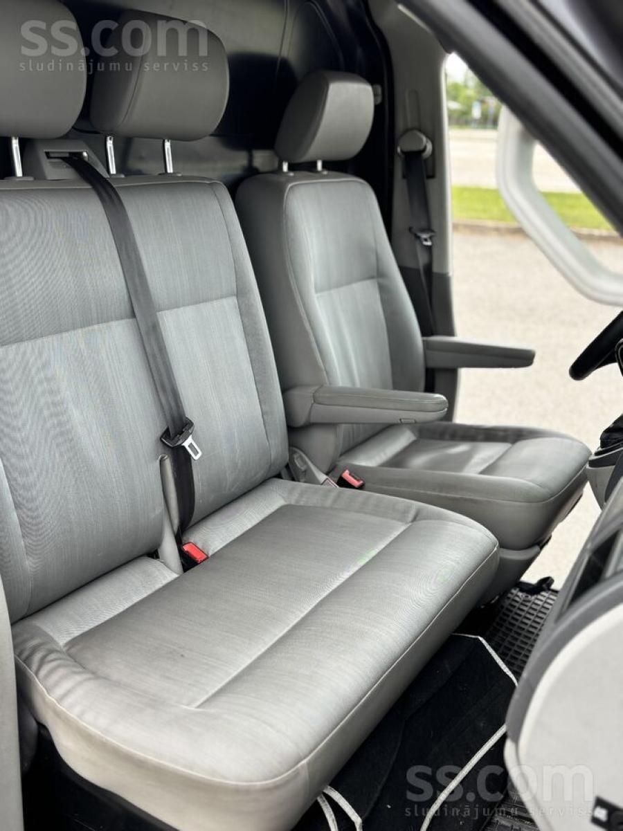Melns Volkswagen Transporter 2012 Rīga, ar dzinēja tilpumu 2.00 L un nobraukumu 388 tūkst. km par 10500 €, foto 14 vietnē AUTOMOTO.COM.LV