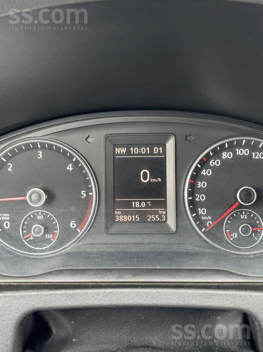 Melns Volkswagen Transporter 2012 Rīga, ar dzinēja tilpumu 2.00 L un nobraukumu 388 tūkst. km par 10500 €, foto 15 vietnē AUTOMOTO.COM.LV