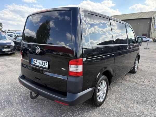 Black Volkswagen Transporter 2014 in Riga, with an engine capacity of 2.00 L and mileage of 206 thousand km for 6500 €, photo 3 on AUTOMOTO.COM.LV