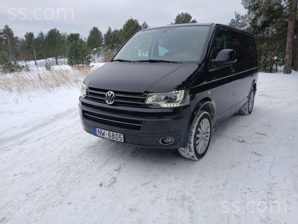 Black Volkswagen Transporter 2015 in Ventspils, with an engine capacity of 2.00 L and mileage of 261 thousand km for 14200 €, photo 1 on AUTOMOTO.COM.LV