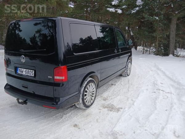 Black Volkswagen Transporter 2015 in Ventspils, with an engine capacity of 2.00 L and mileage of 261 thousand km for 14200 €, photo 4 on AUTOMOTO.COM.LV