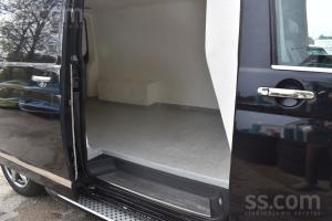 Black Volkswagen Transporter 2015 in Kuldiga, with an engine capacity of 2.00 L and mileage of 0 thousand km for 9990 €, photo 7 on AUTOMOTO.COM.LV