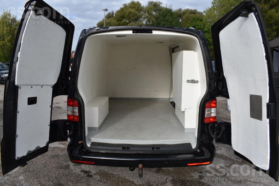 Black Volkswagen Transporter 2015 in Kuldiga, with an engine capacity of 2.00 L and mileage of 0 thousand km for 9990 €, photo 8 on AUTOMOTO.COM.LV