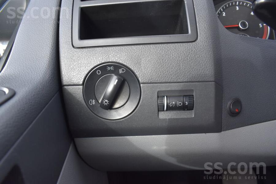 Black Volkswagen Transporter 2015 in Kuldiga, with an engine capacity of 2.00 L and mileage of 0 thousand km for 9990 €, photo 17 on AUTOMOTO.COM.LV
