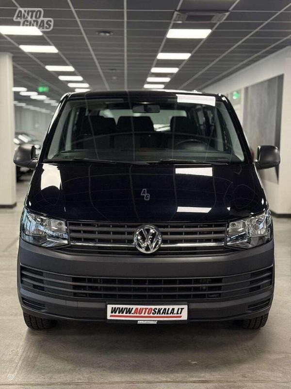 Black Volkswagen Transporter 2018 in Klaipeda, with an engine capacity of 2.00 L and mileage of 220 thousand km for 18900 €, photo 6 on AUTOMOTO.COM.LV