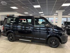 Melns Volkswagen Transporter 2018 Klaipėda, ar dzinēja tilpumu 2.00 L un nobraukumu 220 tūkst. km par 18900 €, foto 7 vietnē AUTOMOTO.COM.LV