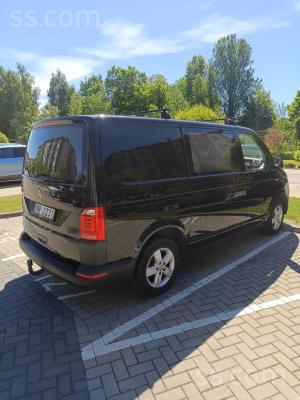 Черный Фольксваген Transporter 2018 в Рига, объемом двигателя 2.00 л и пробегом 148 тыс. км за 16500 €, фото  на AUTOMOTO.COM.LV