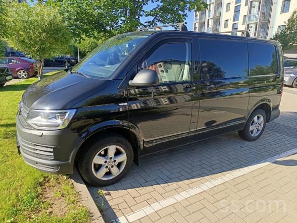 Black Volkswagen Transporter 2018 in Riga, with an engine capacity of 2.00 L and mileage of 149 thousand km for 16250 €, photo 1 on AUTOMOTO.COM.LV