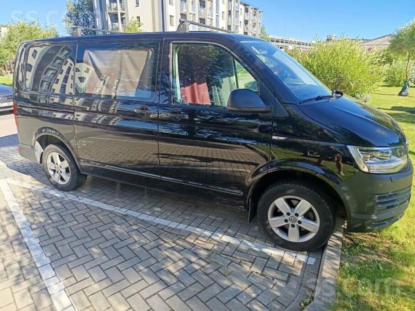 Black Volkswagen Transporter 2018 in Riga, with an engine capacity of 2.00 L and mileage of 149 thousand km for 16250 €, photo 4 on AUTOMOTO.COM.LV