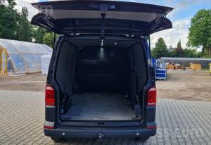 Melns Volkswagen Transporter 2018 Dobele, ar dzinēja tilpumu 2.00 L un nobraukumu 180 tūkst. km par 14520 €, foto 9 vietnē AUTOMOTO.COM.LV