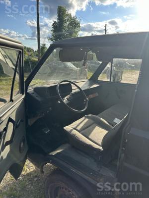 Black Volkswagen Transporter 1989 in Ogre, with an engine capacity of 1.70 L and mileage of 0 thousand km for 1200 €, photo 4 on AUTOMOTO.COM.LV