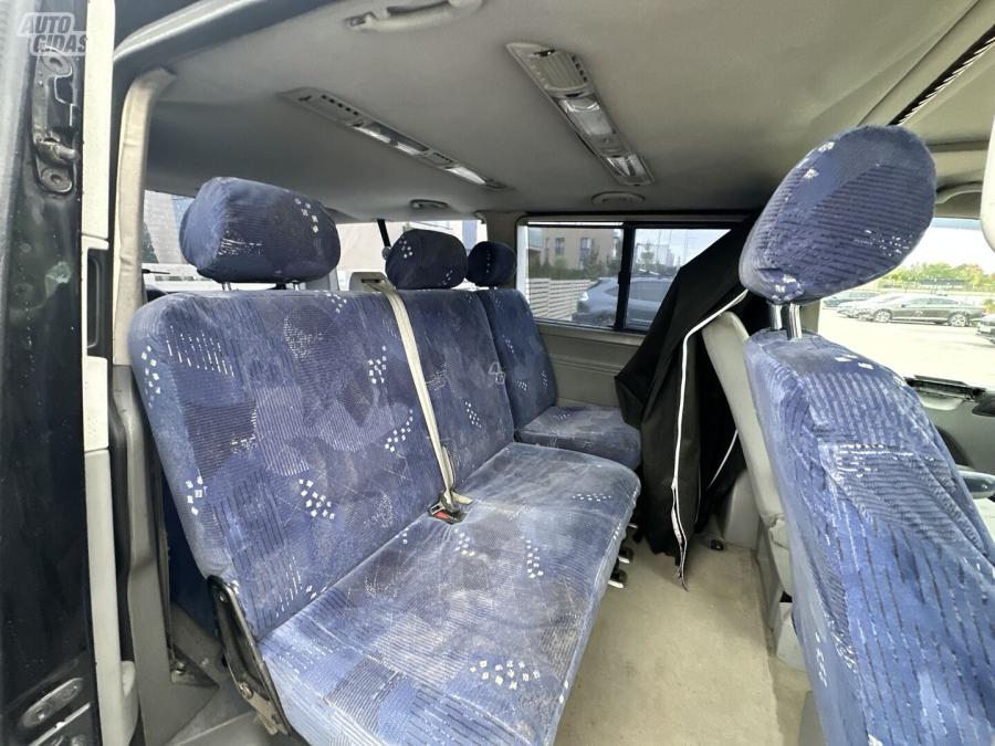 Melns Volkswagen Transporter 2004 Viļņa, ar dzinēja tilpumu 2.50 L un nobraukumu 400 tūkst. km par 3800 €, foto 8 vietnē AUTOMOTO.COM.LV