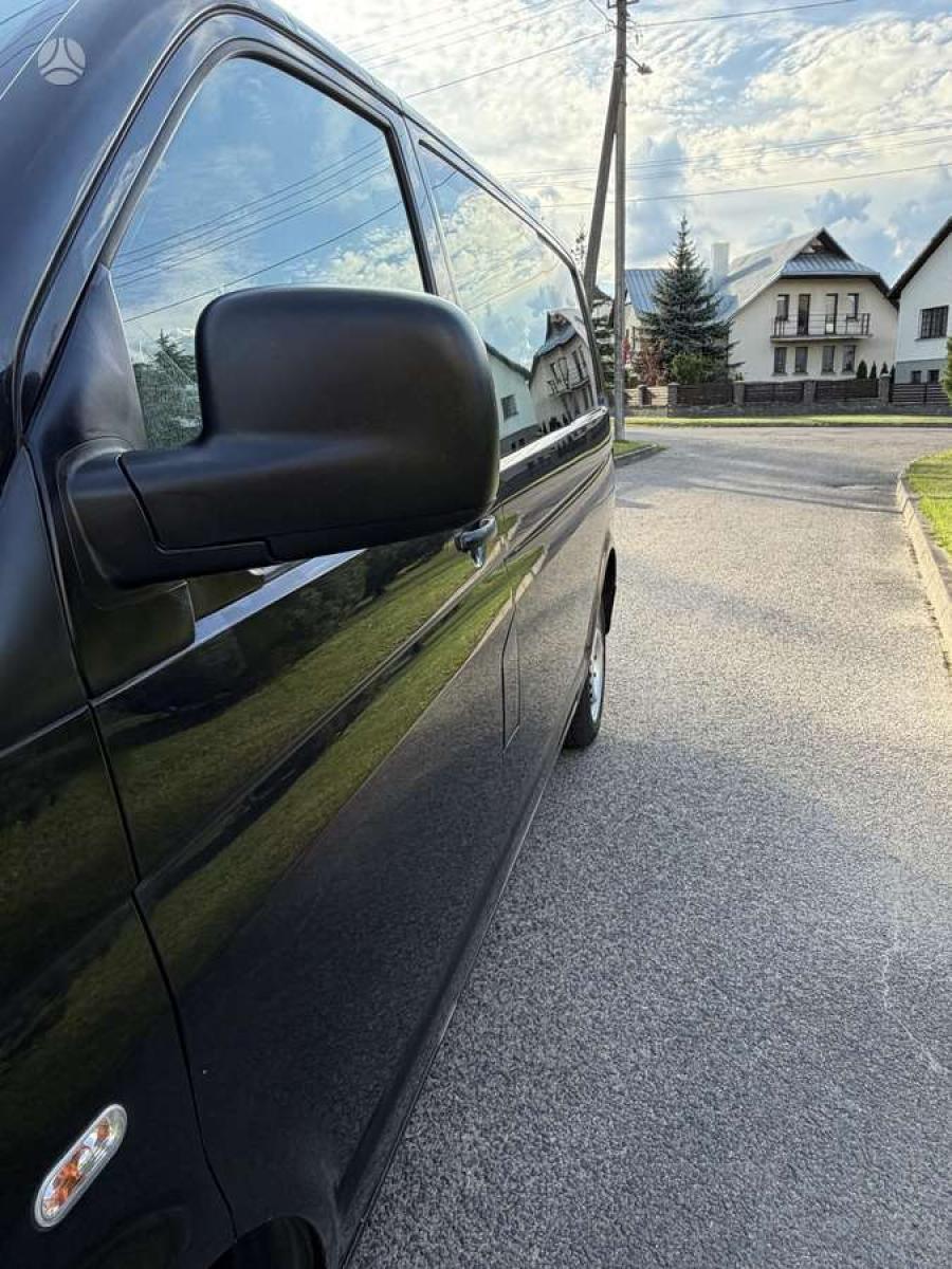 Black Volkswagen Transporter 2008 in Vilnius, with an engine capacity of 1.90 L and mileage of 213 thousand km for 6790 €, photo 4 on AUTOMOTO.COM.LV