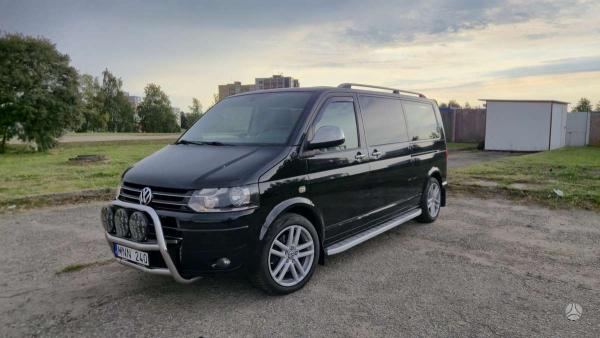 Black Volkswagen Transporter 2010 in Jonava, with an engine capacity of 2.00 L and mileage of 384 thousand km for 11000 €, photo 8 on AUTOMOTO.COM.LV