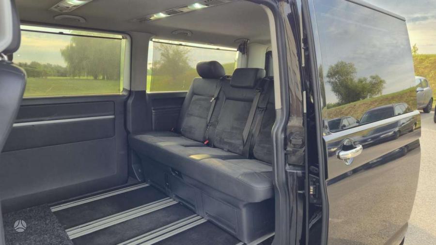 Black Volkswagen Transporter 2010 in Jonava, with an engine capacity of 2.00 L and mileage of 384 thousand km for 11000 €, photo 18 on AUTOMOTO.COM.LV