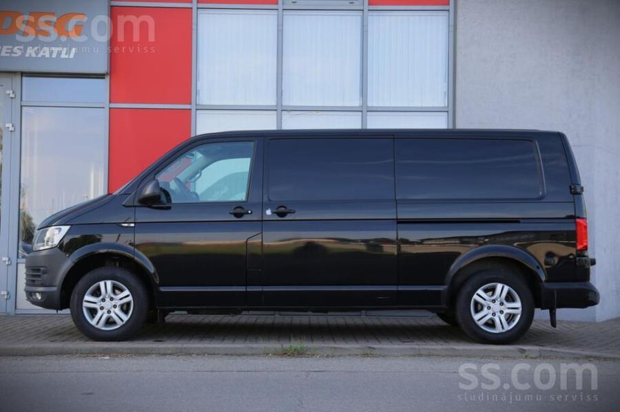 Melns Volkswagen Transporter 2017 Rīga, ar dzinēja tilpumu 2.00 L un nobraukumu 340 tūkst. km par 11495 €, foto 3 vietnē AUTOMOTO.COM.LV