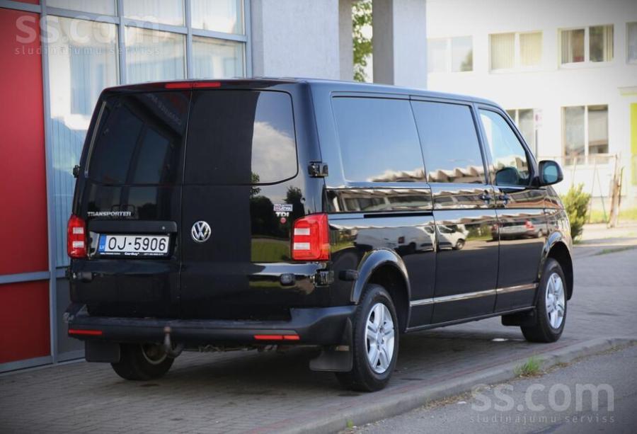 Melns Volkswagen Transporter 2017 Rīga, ar dzinēja tilpumu 2.00 L un nobraukumu 340 tūkst. km par 11495 €, foto 6 vietnē AUTOMOTO.COM.LV