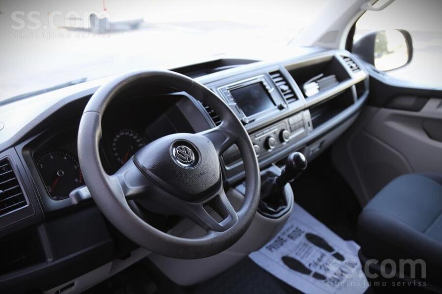 Melns Volkswagen Transporter 2017 Rīga, ar dzinēja tilpumu 2.00 L un nobraukumu 340 tūkst. km par 11495 €, foto 9 vietnē AUTOMOTO.COM.LV