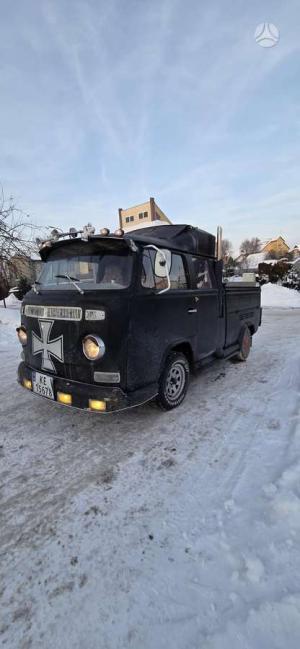 Melns Volkswagen Transporter 1971 Kauņa, ar dzinēja tilpumu 1.60 L un nobraukumu 22 tūkst. km par 5900 €, foto 1 vietnē AUTOMOTO.COM.LV