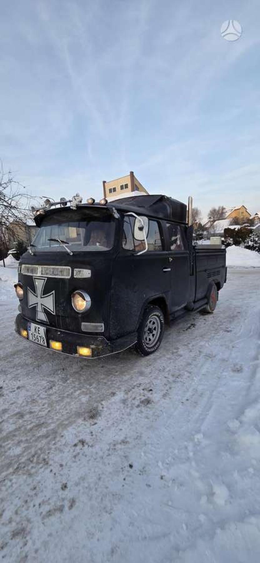 Melns Volkswagen Transporter 1971 Kauņa, ar dzinēja tilpumu 1.60 L un nobraukumu 22 tūkst. km par 5900 €, foto 1 vietnē AUTOMOTO.COM.LV